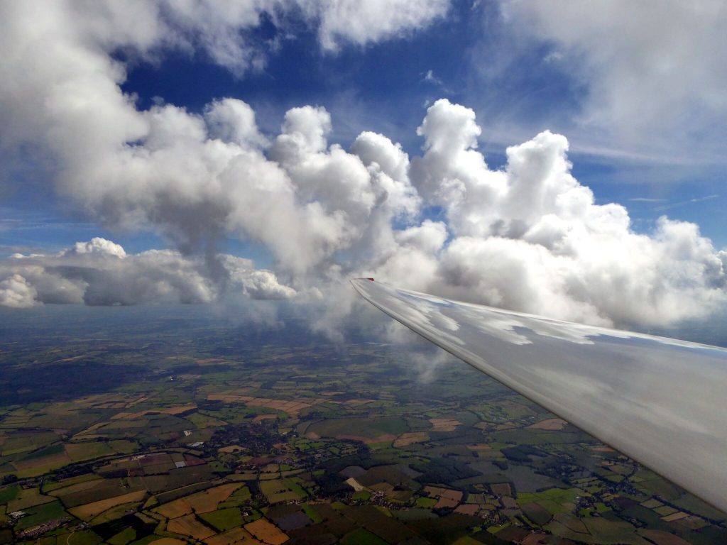 down_the_ls4_wing | Stratford on Avon Gliding Club